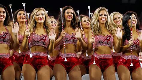 College Sports Most Beautiful Cheerleaders In Photos Sport Scroll