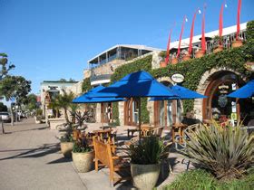 Del Mar Plaza Classy Shopping And Dining Plaza San Diegan