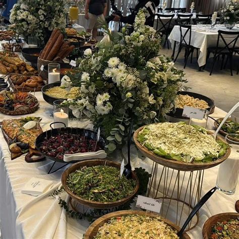 ‎מאמא מיה בופה חלבי מאמא מיה בופה חלבי ומגשי אירוח