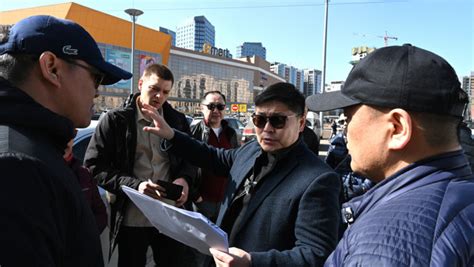 Үндэсний цэцэрлэгт хүрээлэнгээс Шангрила чиглэлд дүүжин тээврээр