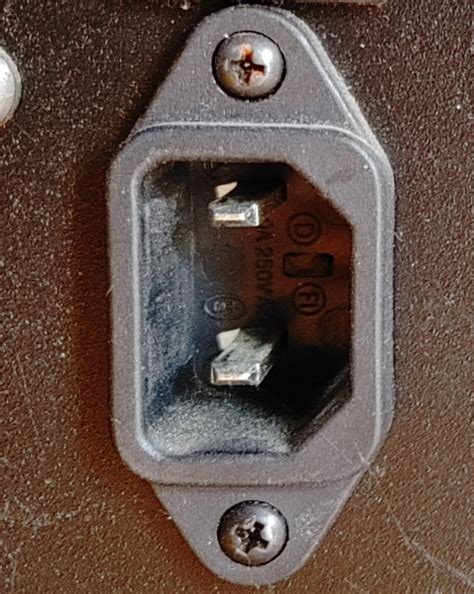 Mains Ac Power Cord Using Iec 60320 C13 Instead Of C17 Electrical