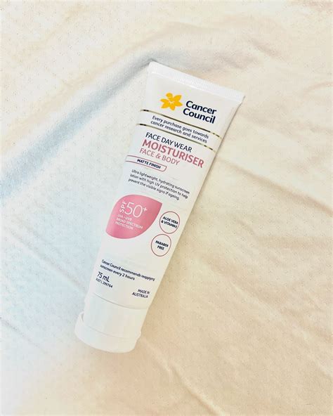 탬탬샵 탬탬샵뷰티 캔서카운슬 페이스데이웨어 모이스처라이저 선크림 ️바르면 약간 물제형처럼 싸악 스며들면서촉촉한데 또