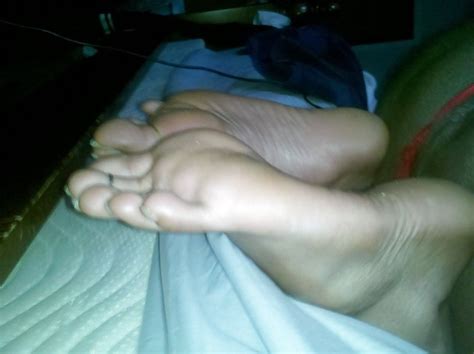 String Rouge Et Pieds Sexy Photos Porno Photos Xxx Images Sexe 719935 Pictoa