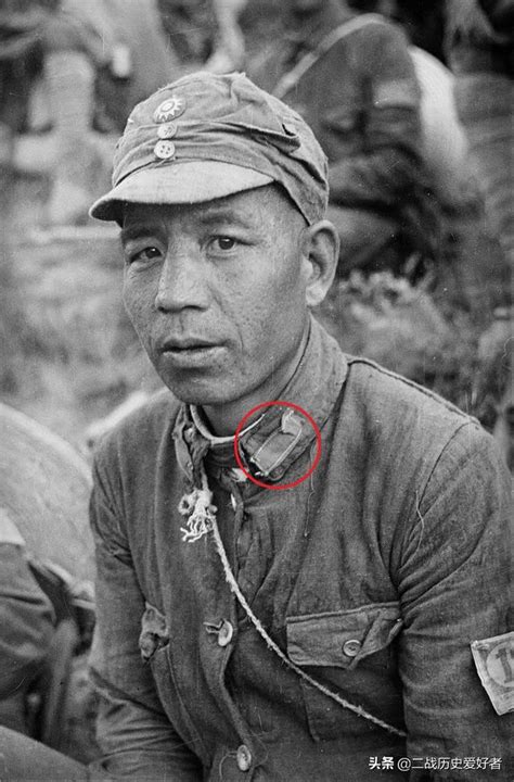 八路軍老兵的真實樣子戴領章又黑又瘦極度營養不良 每日頭條