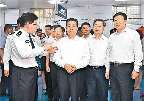強調「打準 打深 打透」 東方日報