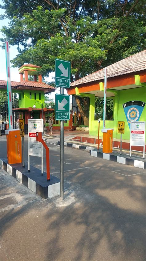 Palang Pintu Parkir Otomatis Plaza Pemkot Bekasi Mulai Diberlakukan Wahana News Bekasi