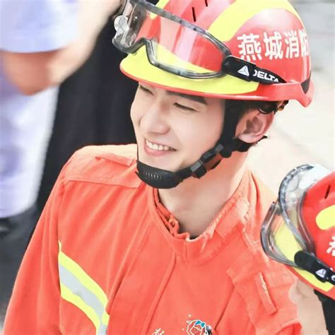 Profil Yang Yang Biodata Pemeran Song Yan Di Drama Fireworks Of My My Xxx Hot Girl