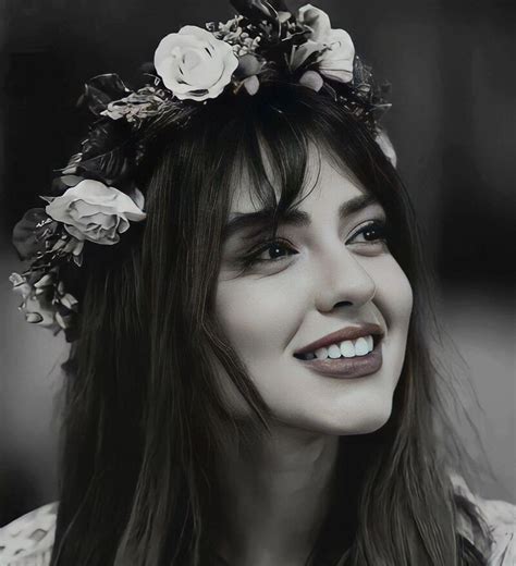 رمزيات بنات بالابيض والاسود منتديات درر العراق