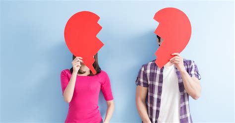 부부교사 남편이 같은 학교 미혼 여교사와 불륜…학부모 공분