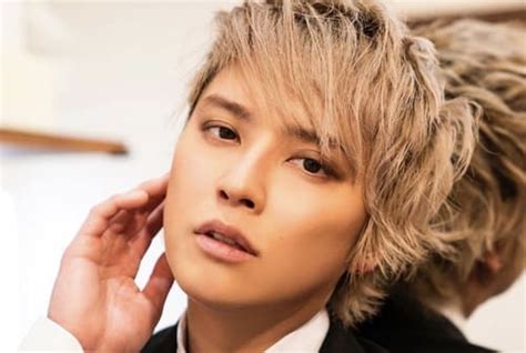 手越祐也の現在の年収は10億以上！？youtubeや本の収入を含めて調査！ がちまむ