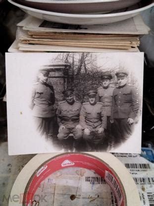 Фотография военные офицеры медики форма разные награды 1940-е годы