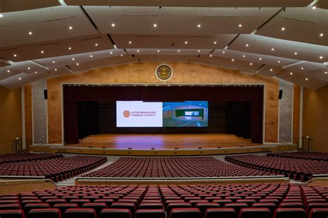 อาคารกิติยาคาร มหาวิทยาลัยธรรมศาสตร์ Vichai