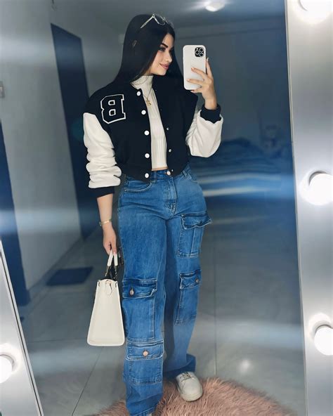 Photo Posted By J U L I M A R O C A N D O Julimar Ocando