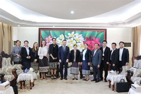 ສະຖານທູດ ອົດສະຕຣາລີ ພົບປະຢ້ຽມຢາມ ສະຖາບັນການເມືອງ ແລະ ການປົກຄອງແຫ່ງຊາດ ສະຖາບັນການເມືອງ ແລະ