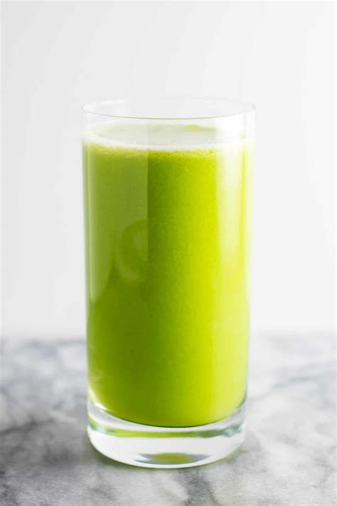 Green Juice Recipe With Cucumbers Romaine Celery And Apples