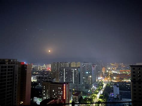 华为nova 12系列：轻盈好把握，自在随心拍 星耀 Ultra 通信