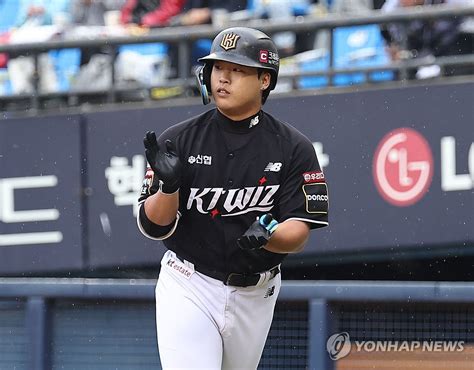 강백호 희생 플라이 연합뉴스