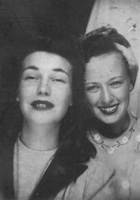 Photo Booth Selfie Women 1900s To The 1970s Glamour Daze