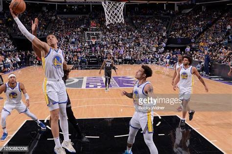 Patrick Baldwin Jr 7 Of The Golden State Warriors Rebounds The Ball