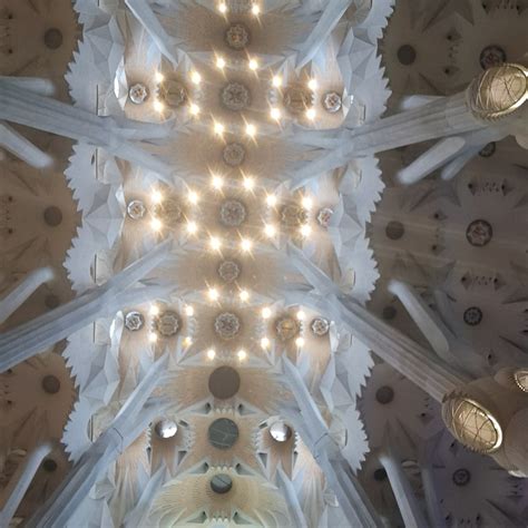 바르셀로나 가우디 건축물 바르셀로나 사그라다 파밀리아 성당 우선 입장권 한국어 오디오가이드 패스트트랙 타워 선택 가능 마이리얼트립