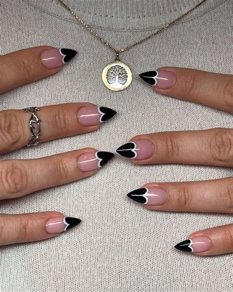 30 Black And White Nail Designs That Are Anything But Boring Style Zuri