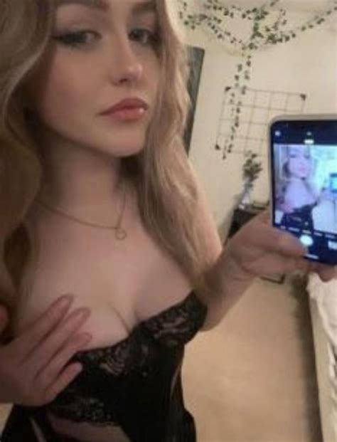 Hmu If You Like My Tight Ass Rtightshorts