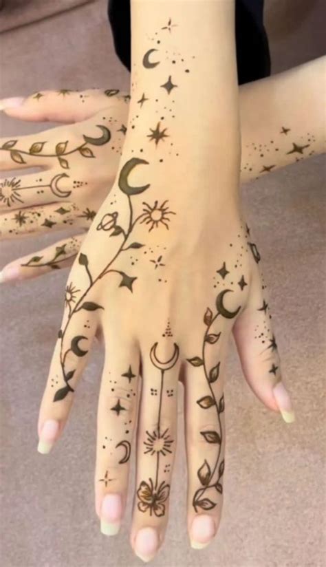 Stunning Moon Mehndi Designs Celestial Elegance