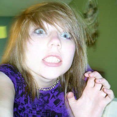 Crimes Reais On Twitter A Adolescente Que Assassinou Uma Crian A De Anos Para Saber Como Era