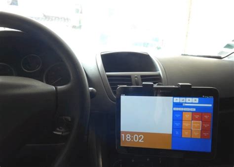 Diy In Car Entertainment Center Built Using Raspberry Pi Video