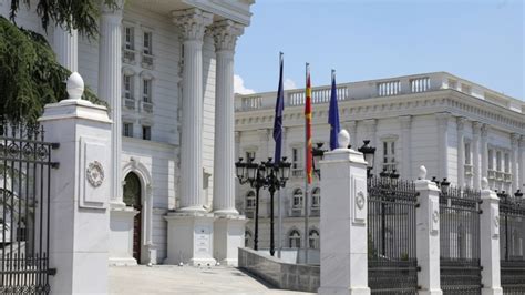 Меџити Владата донесе одлука да го запре онлајн коцкањето