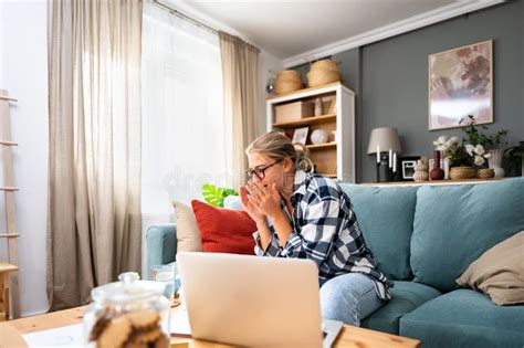 Frustrated Angry Business Woman Using Laptop Computer Getting Problems