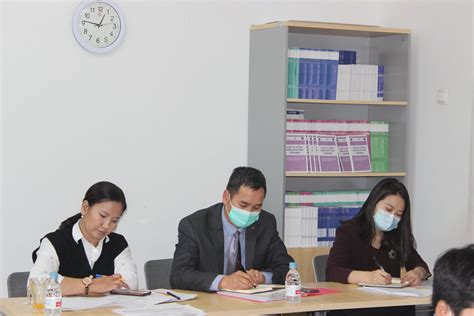 ХАН УУЛ ДҮҮРГИЙН НАСАН ТУРШИЙН БОЛОВСРОЛЫН ТӨВ ДЭЭР НАСАН ТУРШИЙН БОЛОВСРОЛЫН БАГШ НАРЫН УЛСЫН