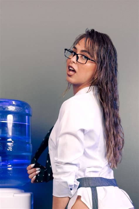 Riley Reid S Very Best Dating And Sex Advice For Guys Playboy