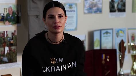 Рік тому в повітряному бою з ворогом загинув льотчик Олександр Оксанченко спогади доньки Героя