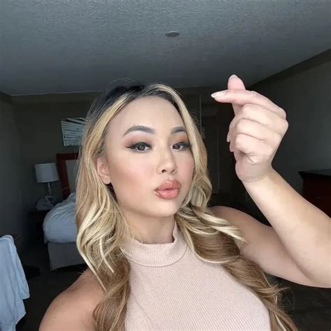 Kazumi World Age Net Worth Boyfriend Height Weight More