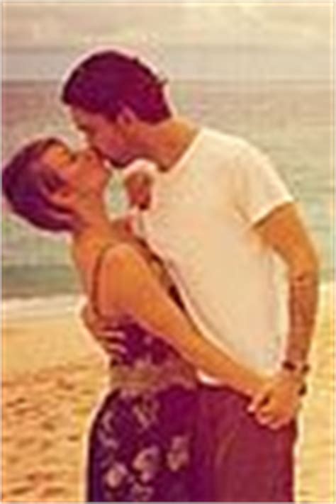 Kaley Cuoco Bares Her Bangin Bikini Body In Cabo Photo Bikini Kaley Cuoco