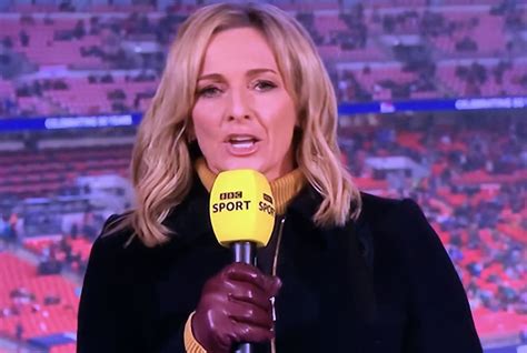 Pin By Se K On Lg Celebs Gabby Logan Woman Personality Leather Gloves