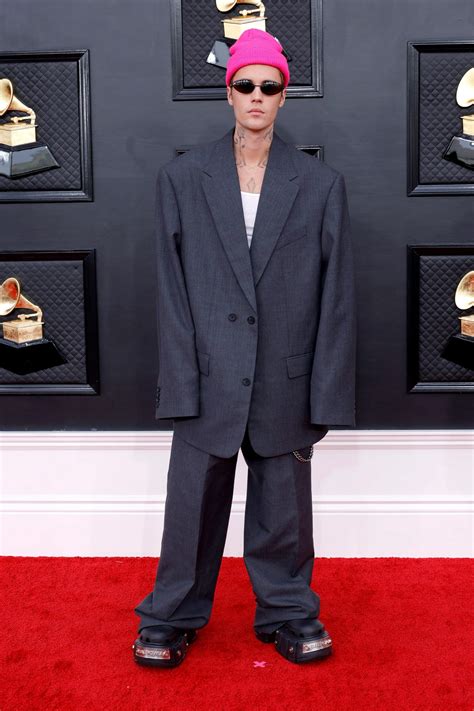 Justin Bieber Oversized Suit Grammys 2022 Grey Suit