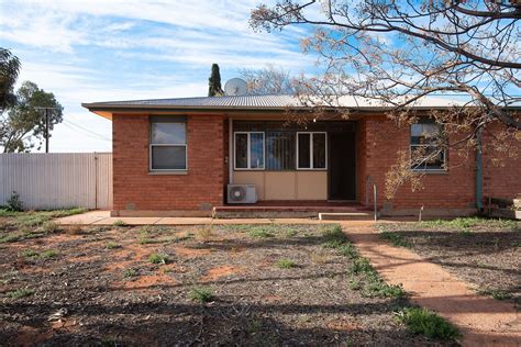 4 Thomas Street Whyalla Stuart Sa 5608 Domain