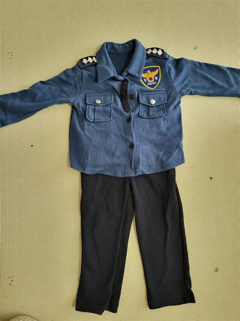 할로윈 의상 경찰복 S 사이즈 당근 중고거래