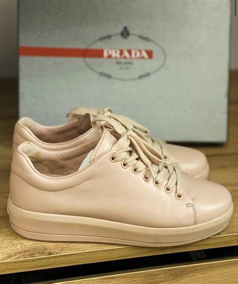 Кросівки Prada — ціна 3500 грн у каталозі Кросівки Купити жіночі речі за доступною ціною на Шафі