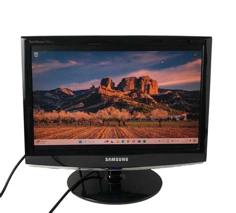 Samsung Syncmaster Nw Widescreen Lcd C Detalhe