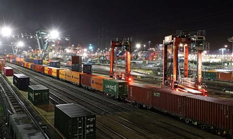 London Gateway Southampton Intermodal Train