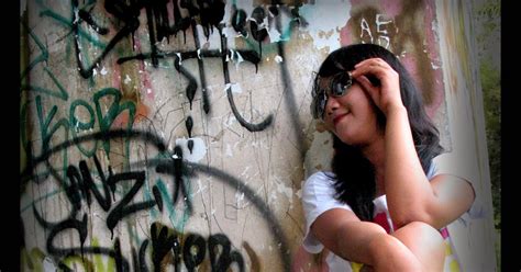 Cewek Galau Iseng Ngeblog