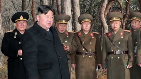 北 김정은 전술유도무기 발사 참관…합참 운용 진전 네이트 뉴스