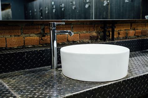 세련 된 현대 편안한 넓은 드레싱 방 인테리어 아무도입니다 비싼 품질의 재료 럭셔리 0명에 대한 스톡 사진 및 기타 이미지 0명 가정의 방 강철 Istock