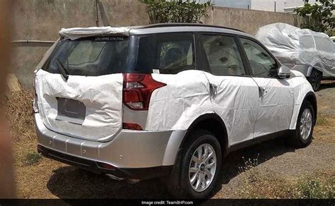 Mahindra Xuv500 Facelift Spotted At Dealership Yard Ahead Of Launch