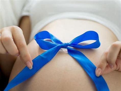 More Sex Even On Non Fertile Days Ups Pregnancy Chances Hindustan Times