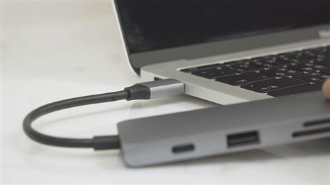 Type C概念股撿到槍！蘋果新機將發表 偉詮電漲停、通嘉連5紅 產經 非凡新聞