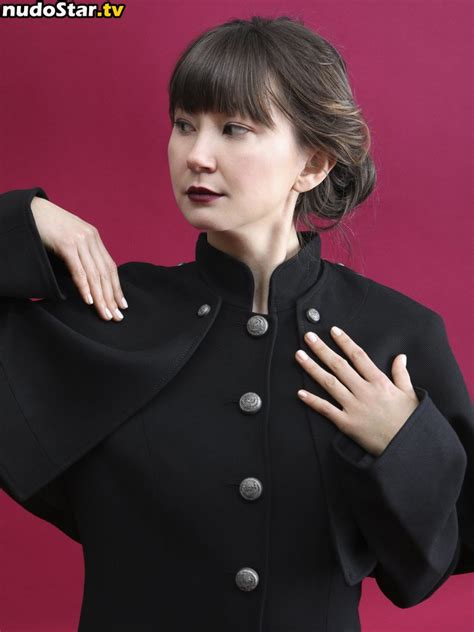 Kimiko Glenn Https Kimikoglenn Nude Onlyfans Photo Nudostar Tv